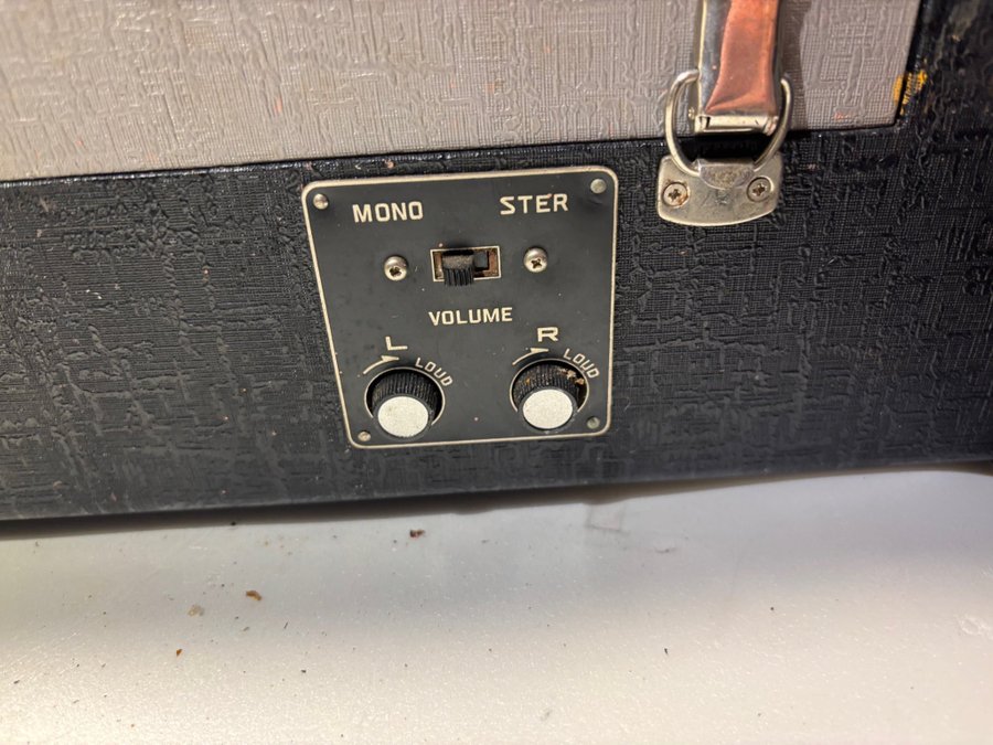 Skandia 11 Transistor Radio med Skivspelare | Köp på Tradera (712032509)