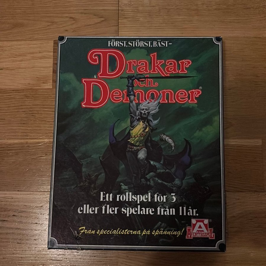 Se produkter som liknar Drakar och Demoner på Tradera (693002968)