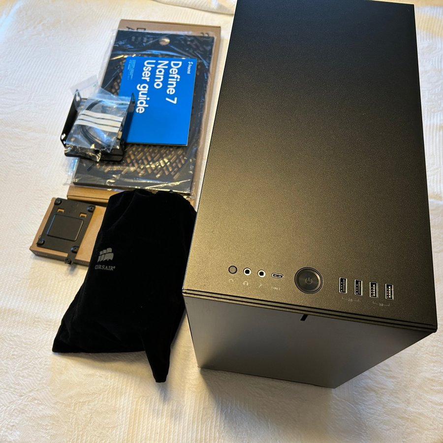Fractal Design Define 7 Nano Chassi med PSU Cor.. | Köp på Tradera ...