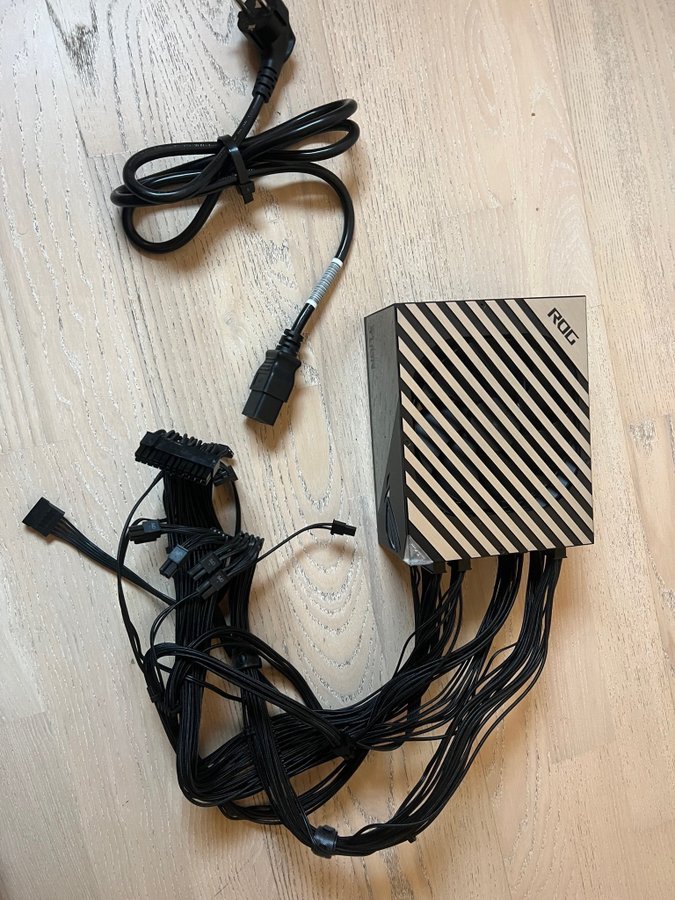 ASUS ROG STRIX Thor 1600W Titanium | Köp på Tradera (695545441)