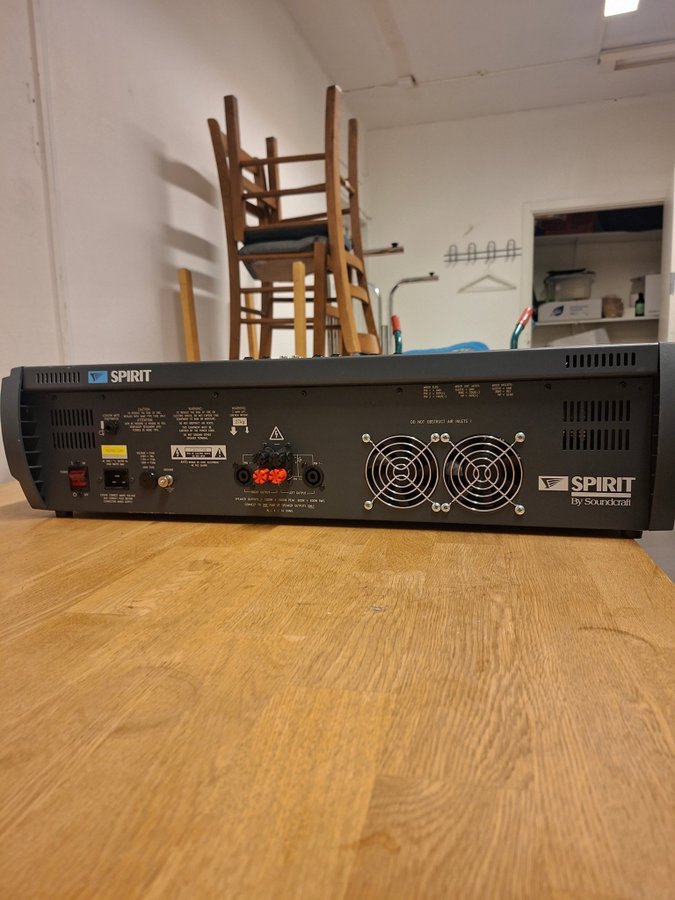 Soundcraft Spirit Powerstation 1200 | Köp på Tradera (711849390)