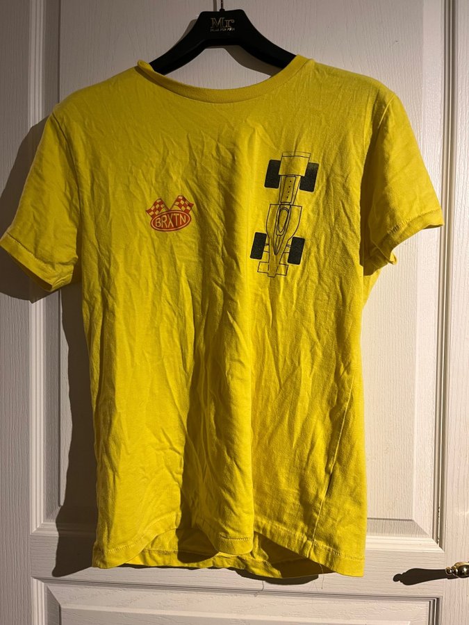 Brixton gul t-shirt, storlek M | Köp på Tradera (734185042)