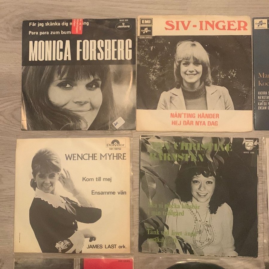 Se produkter som liknar Singlar med svenska kvinnliga.. på Tradera ...