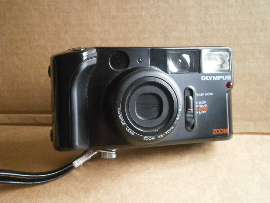 Se produkter som liknar OLYMPUS AZ-1ZOOM på Tradera (628793256)