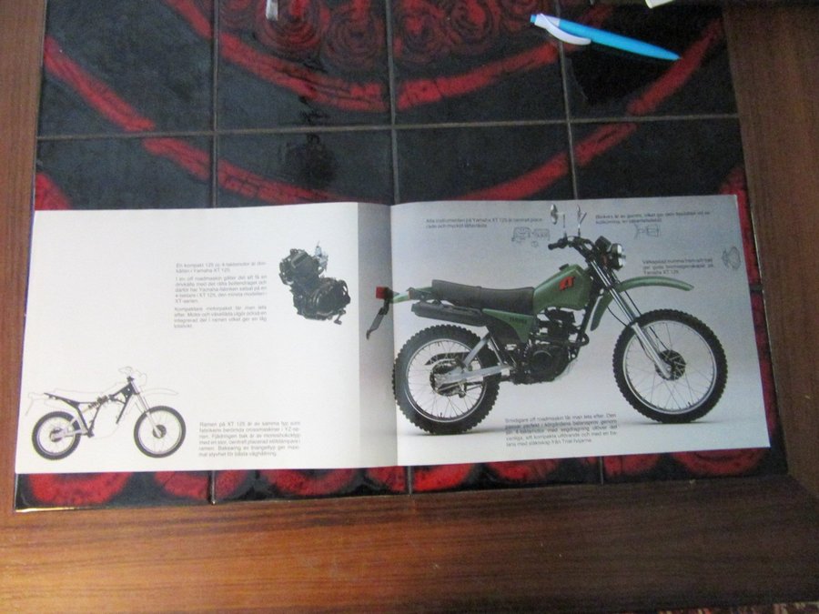 Se produkter som liknar Yamaha XT125 XT 125 1982 broc.. på Tradera ...