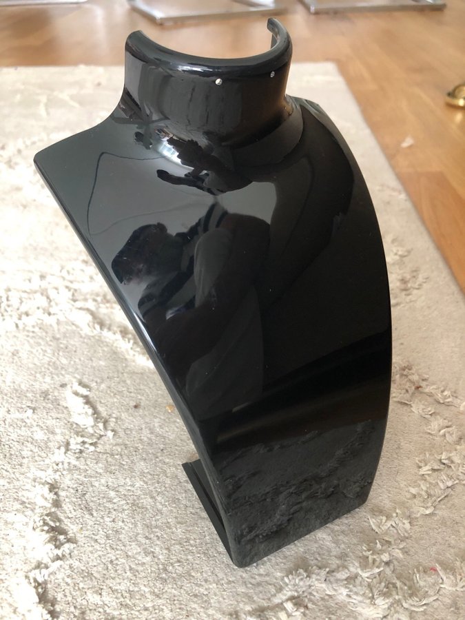 Stativ till halsband. Ställning. Display till s.. | Köp på Tradera ...