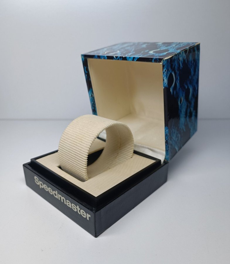 Omega Speedmaster Moon Crater Box vi.. | Köp från axion på Tradera ...