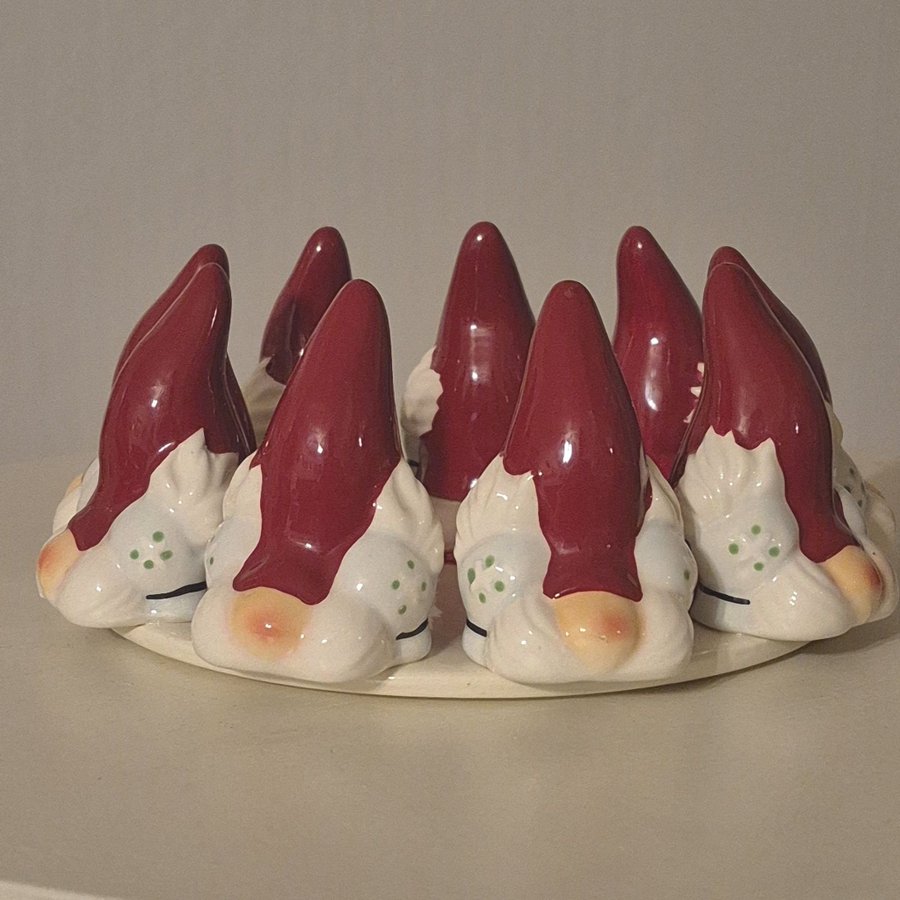 Se produkter som liknar Carin Kry Design Tomtar Ljuss.. på Tradera ...