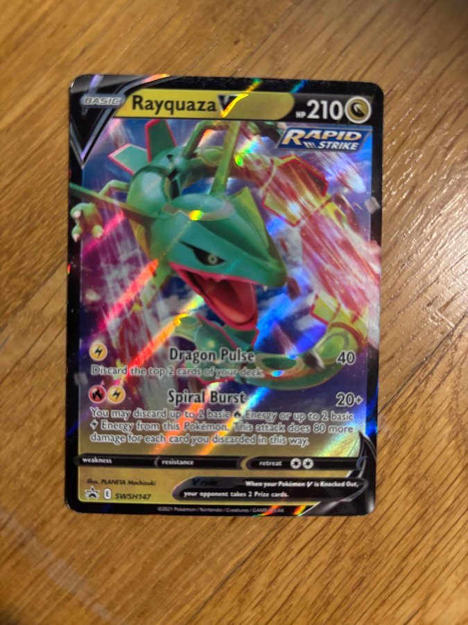 Rayquaza V SWSH147 2021 English Promo Pokemonkort | Köp på Tradera ...