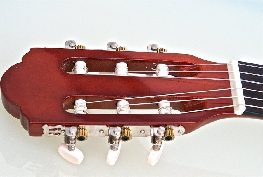 Klassisk Engelsk gitarr, kombinat.. | Köp från Snilllet på Tradera ...