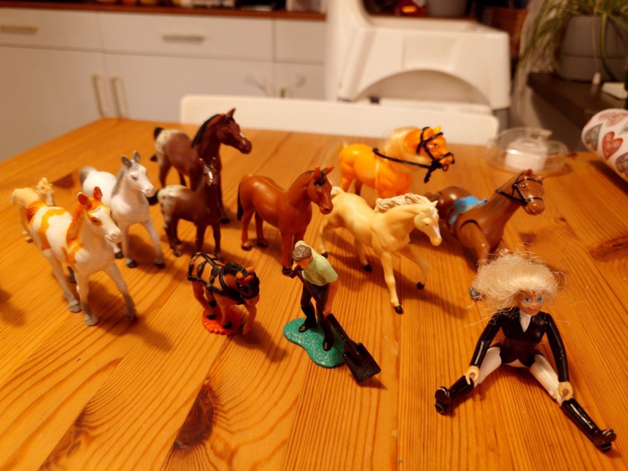 Hästar och Ryttare från bla Lundby Imperial toys | Köp på Tradera ...