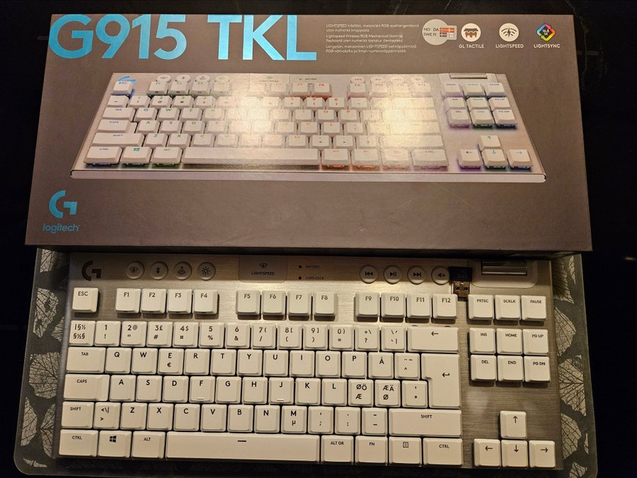 Se produkter som liknar Logitech G915 TKL lightspeed .. på Tradera ...