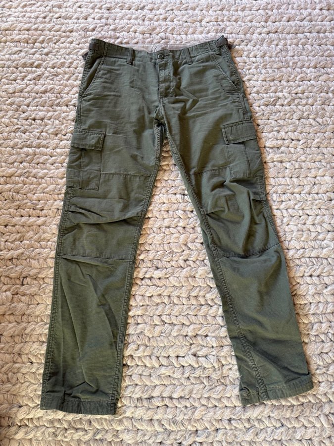 Carhartt WIP gröna byxor, storlek 28 X 30 | Köp på Tradera (733785673)