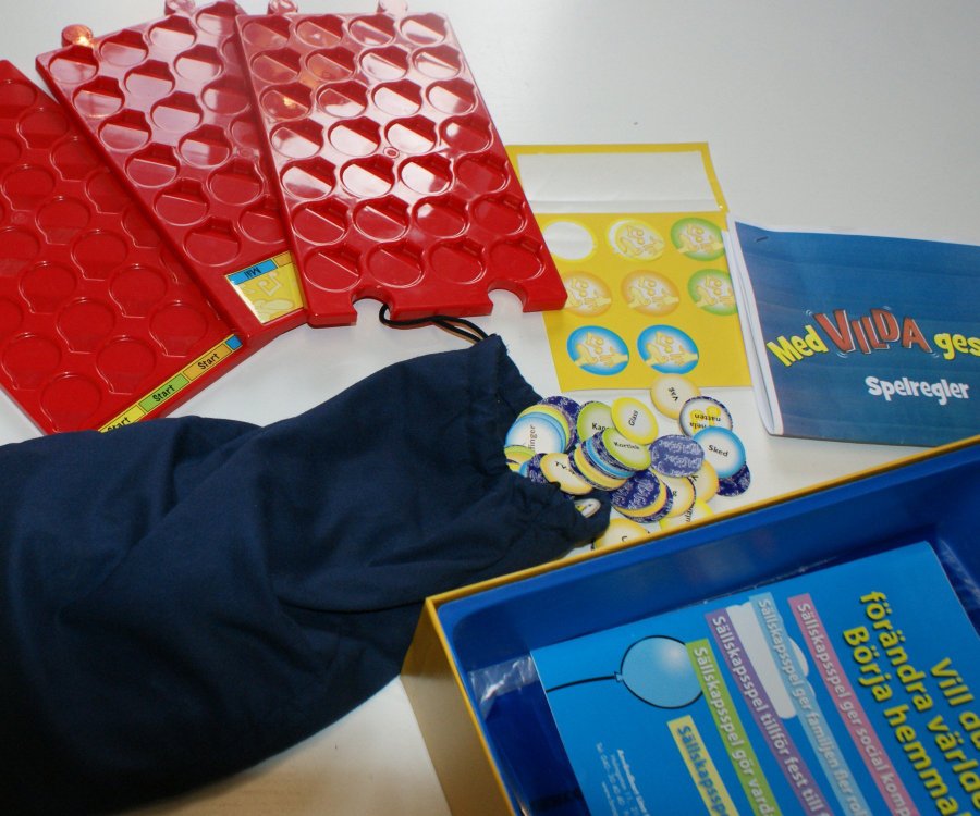 Med Vilda Gester - Familjespel | Köp på Tradera (708674418)