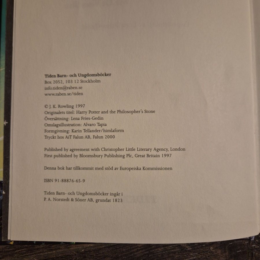 Harry Potter och De Vises Sten, J.K. Rowling, 1.. | Köp på Tradera ...