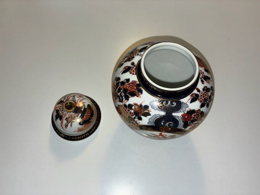 Imari Japan Vas med Lock | Köp på Tradera (734331386)