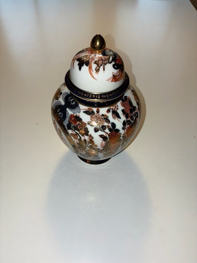 Imari Japan Vas med Lock | Köp på Tradera (734331386)