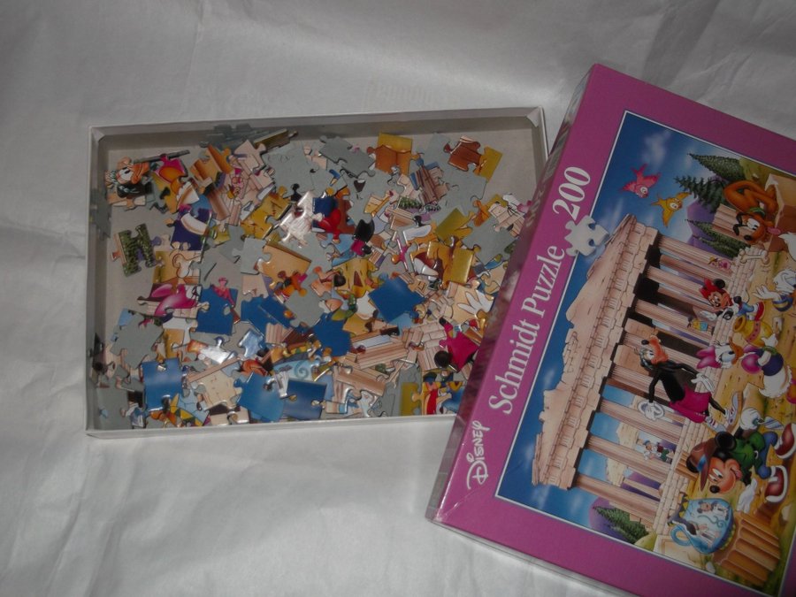 DISNEY pussel 200 bitar Musse Pigg i Aten Kalle.. | Köp på Tradera ...