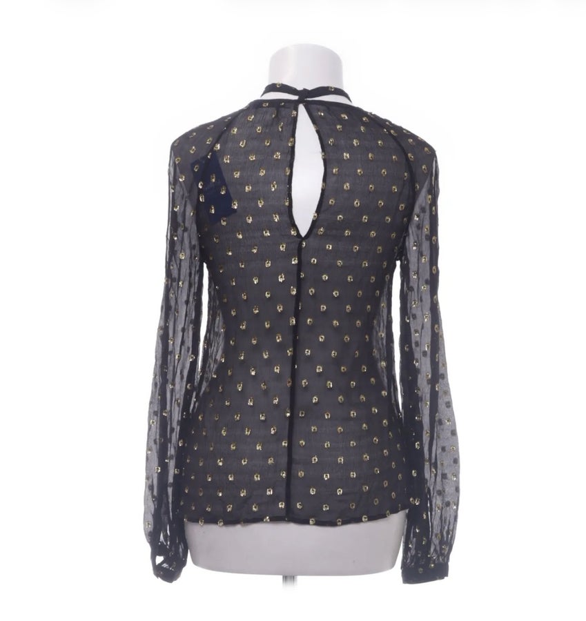 FWSS svart transparent blus med guldprickar, st.. | Köp på Tradera ...