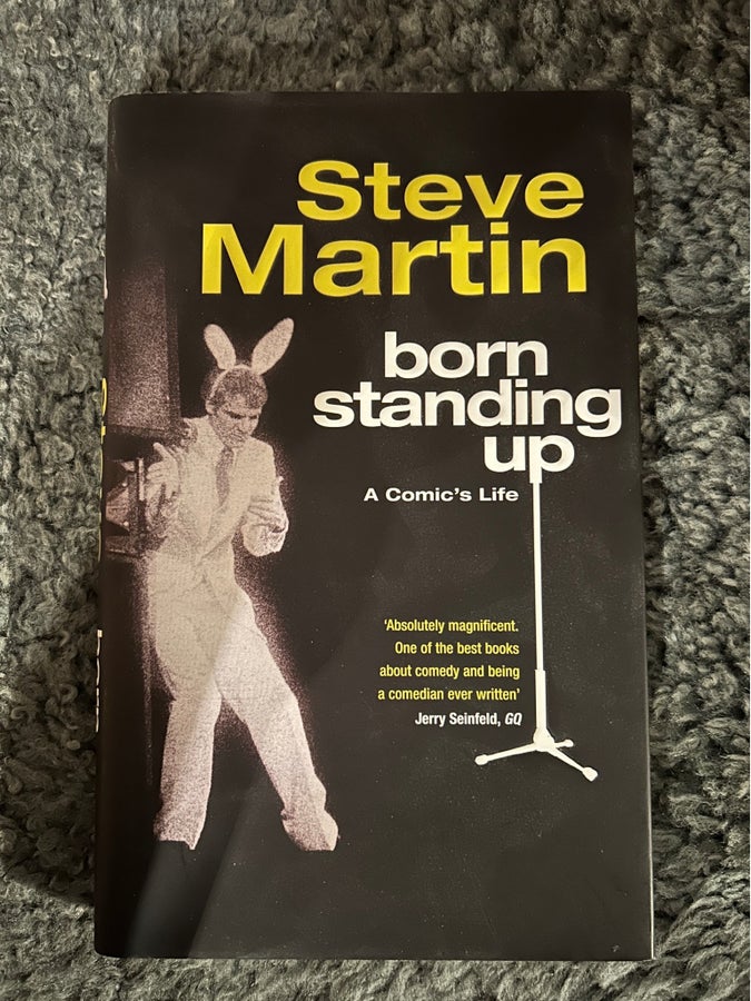 Se produkter som liknar Steve Martin: Born Standing U.. på Tradera ...