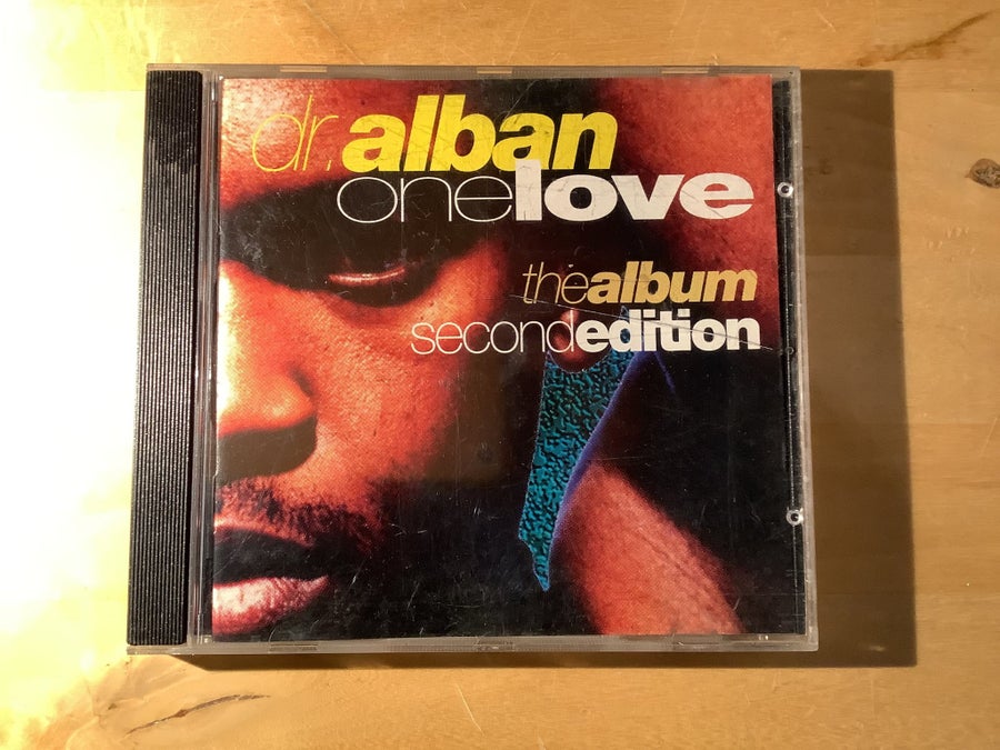 Se produkter som liknar CD Dr. Alban – One Love: The .. på Tradera ...