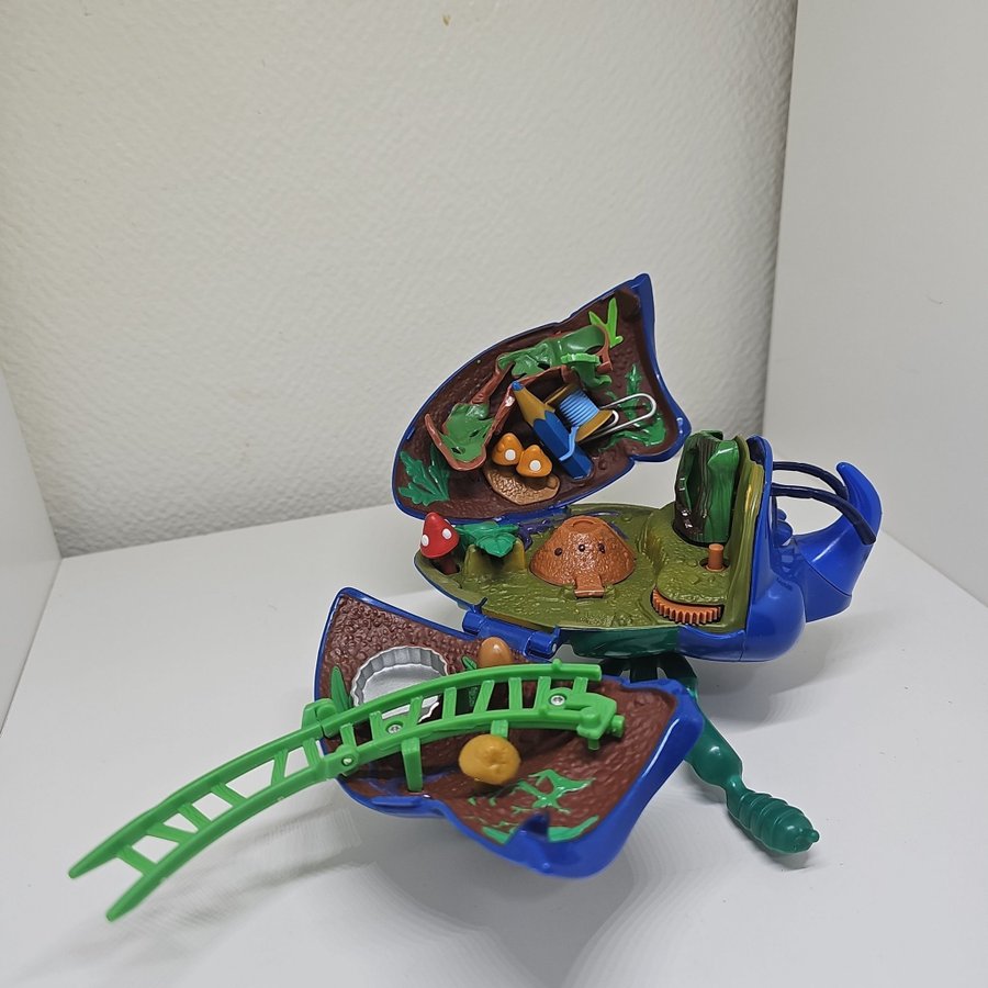 Disney Pixar Ett småkryps liv / A Bug's Life Po.. | Köp på Tradera ...