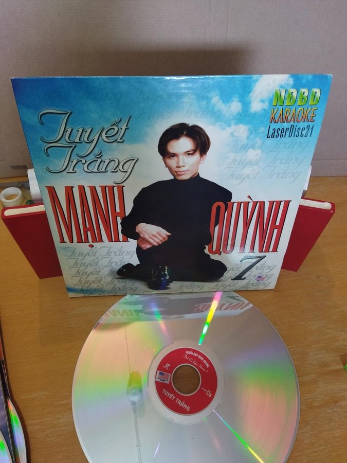 Tuyet Trang Manh quynh NBBD Karoke Laserdisc | Köp på Tradera (733814445)