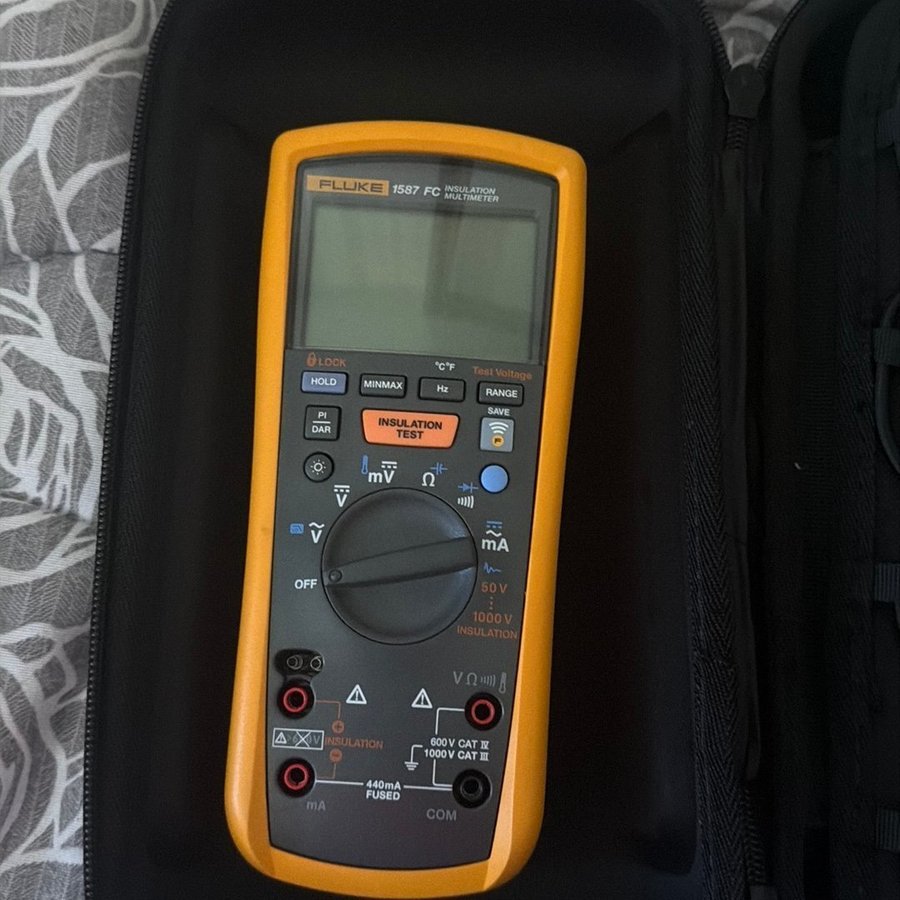 Fluke 1587 FC Isoleringsmultimeter | Köp på Tradera (733861294)