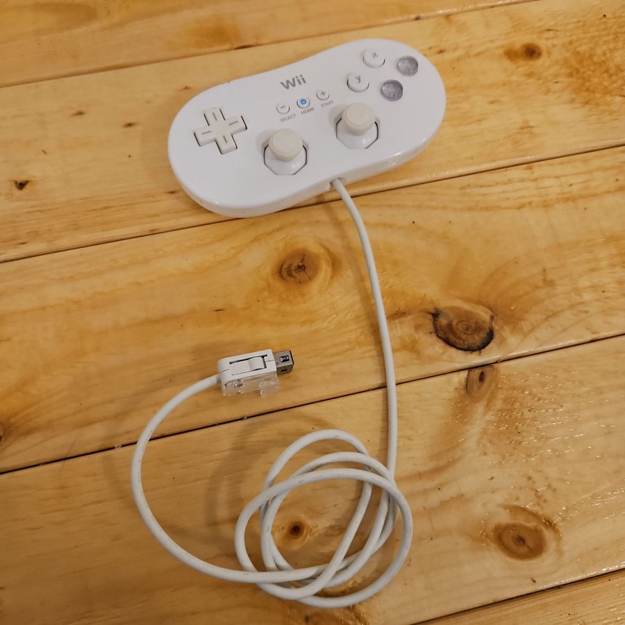 Se produkter som liknar NINTENDO WII HANDKONTROLL ORI.. på Tradera ...
