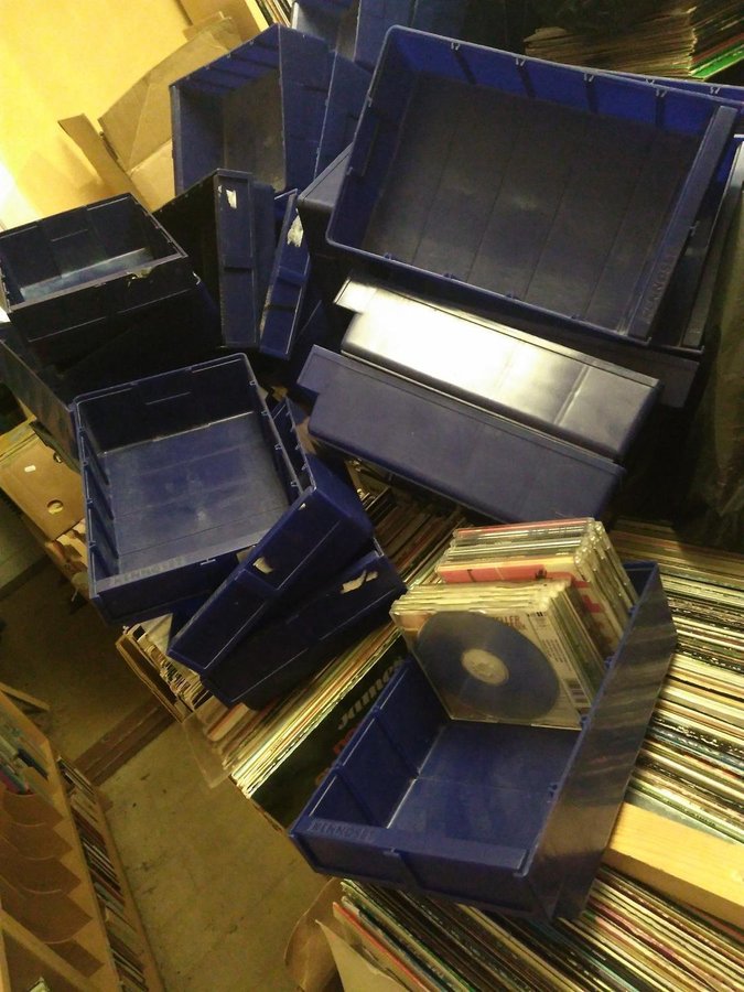 14 styck Kennoset blå förvarin.. | Köp från Vinylcomics på Tradera ...
