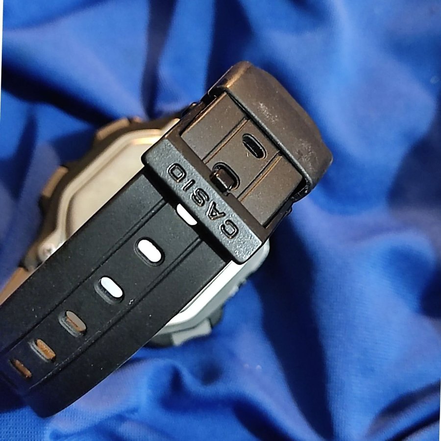 Casio Accelerator vintage 1995 illumination 40×.. | Köp på Tradera ...