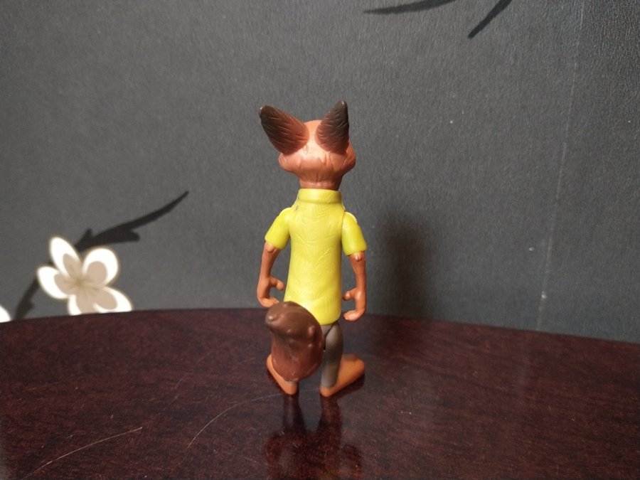 Tuffa Nick Wilde Zootropolis Disney | Köp på Tradera (701420751)