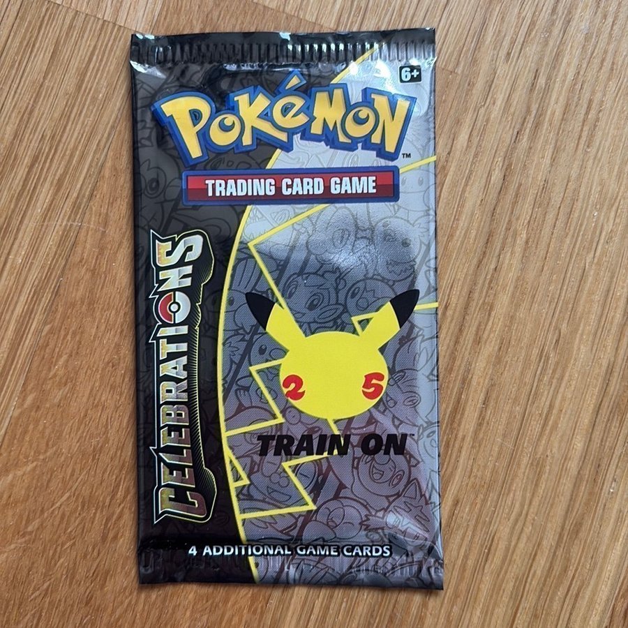 Pokémon Celebrations Booster Pack | Köp på Tradera (711573714)