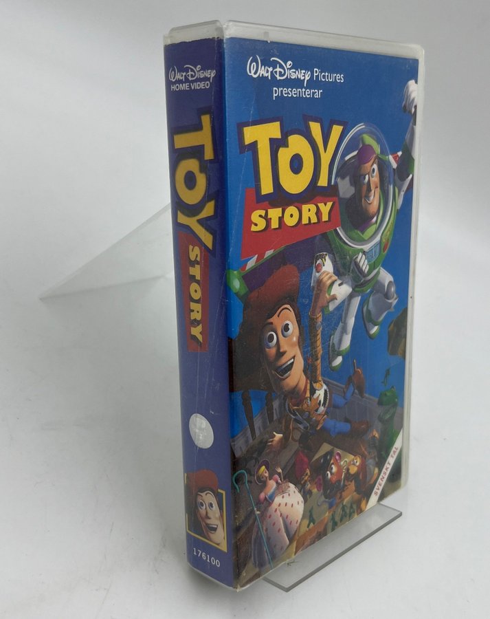 Se produkter som liknar Toy Story VHS Svenskt Tal på Tradera (711997279)