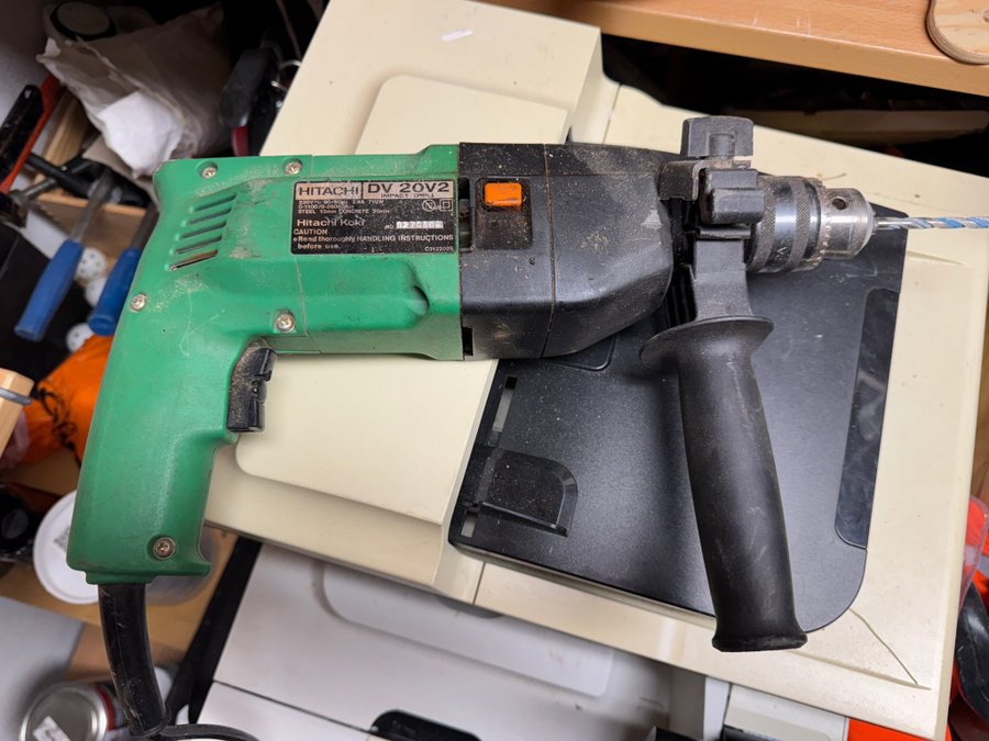 Se produkter som liknar Hitachi DV 20V2 Borrmaskin sl.. på Tradera ...
