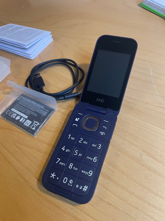 HMD 2660 Flipp/ knapptelefon/ ”Dumb phone”/ Nok.. | Köp på Tradera ...