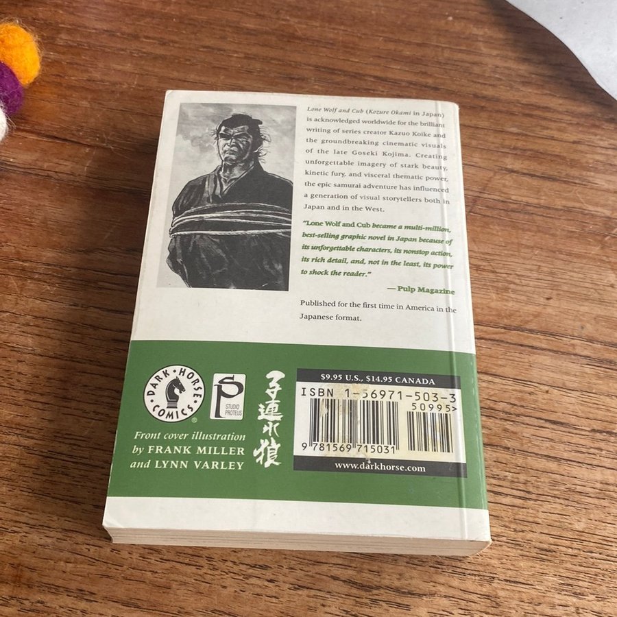 Lone Wolf and Cub Volume 2: The Gateless Barrie.. | Köp på Tradera ...