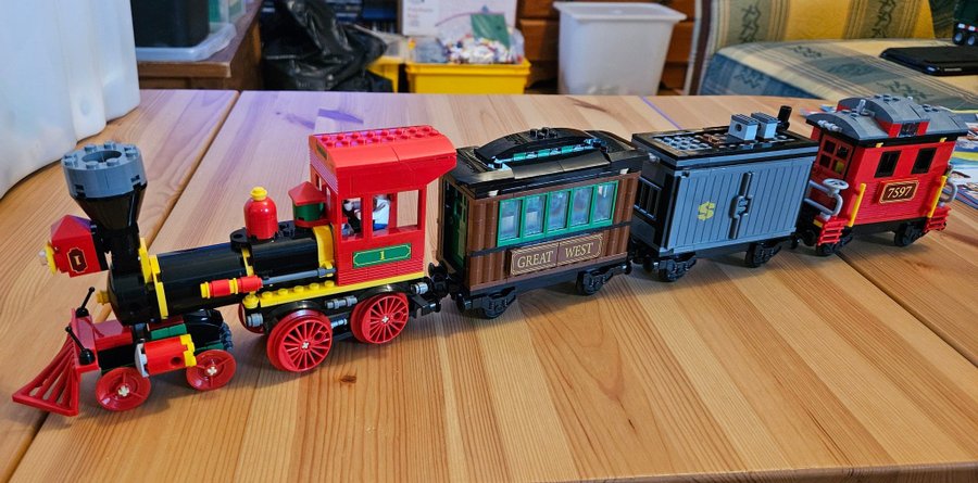 LEGO Toy Story 7597 - Tågjakt i Västern - | Köp på Tradera (676148208)