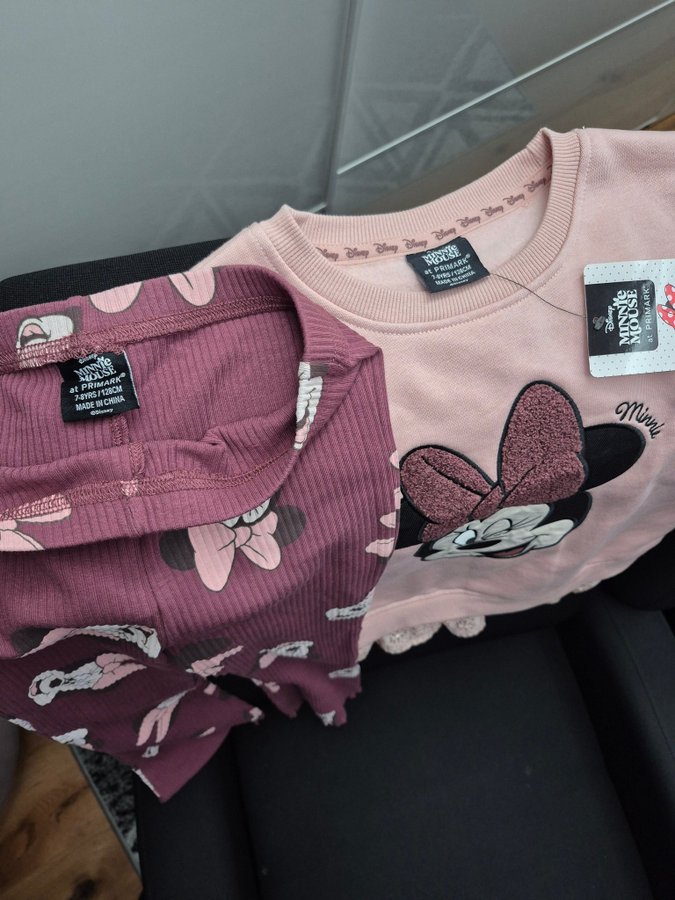Minnie Mouse Set - Tröja och Leggings | Köp på Tradera (734430221)