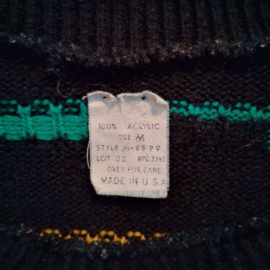 Vintage mönstrad tjocktröja | Köp på Tradera (713502724)