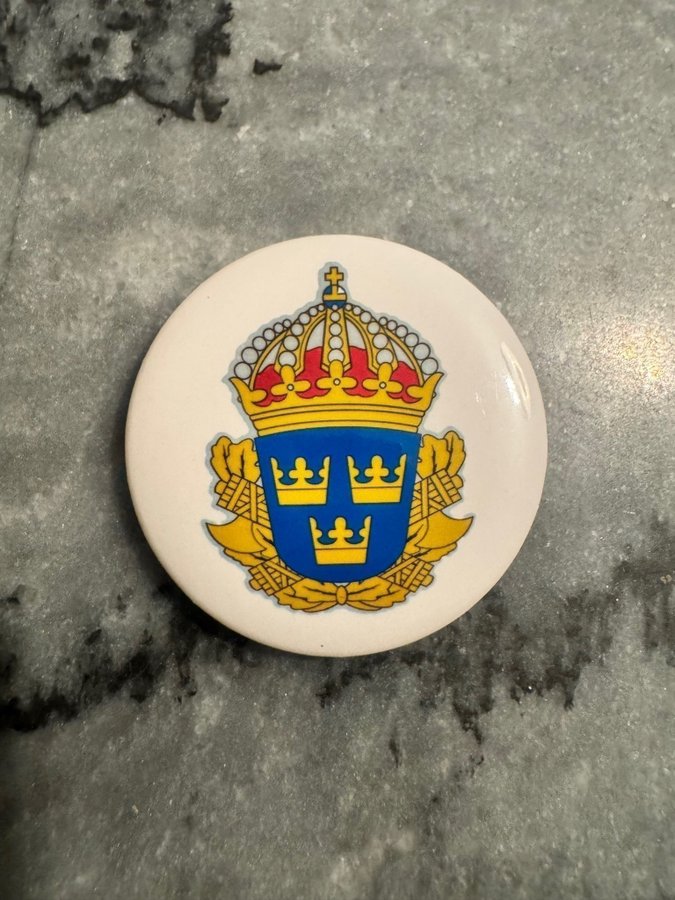 Se produkter som liknar Pin/brosch Polisen RPS logga på Tradera (695850743)