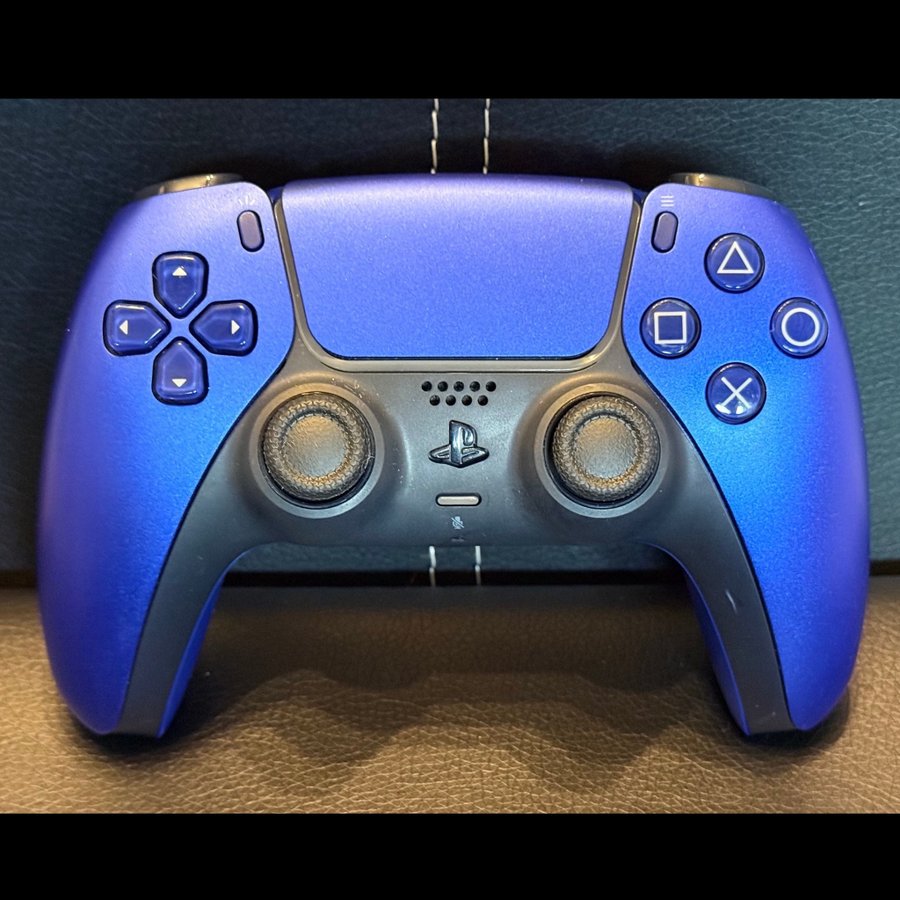 PS5 DualSense med TMR uppgraderade sticks från .. | Köp på Tradera ...