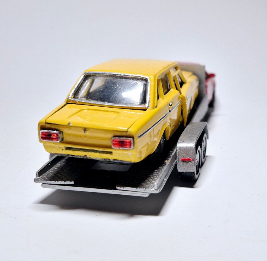 Custom byggd SOLSTAD VOLVO med VOLVO 244 DL, 19.. | Köp på Tradera ...