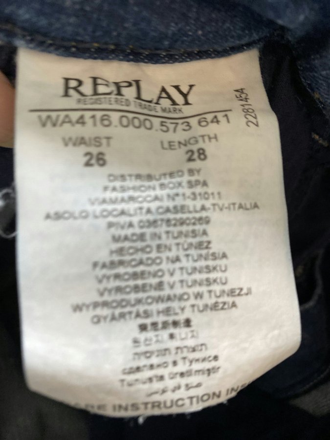 Replay Boyfriend-jeans NWOT | Köp från MaiApp på Tradera (699757602)