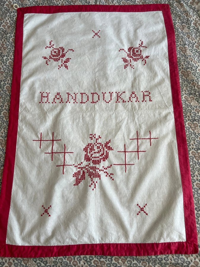 Retro Broderad parad Handduk | Köp på Tradera (712305750)