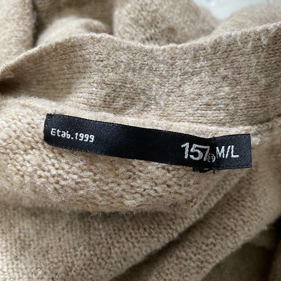 Se produkter som liknar Lager 157 Kofta stl M/L Brun på Tradera (629683412)