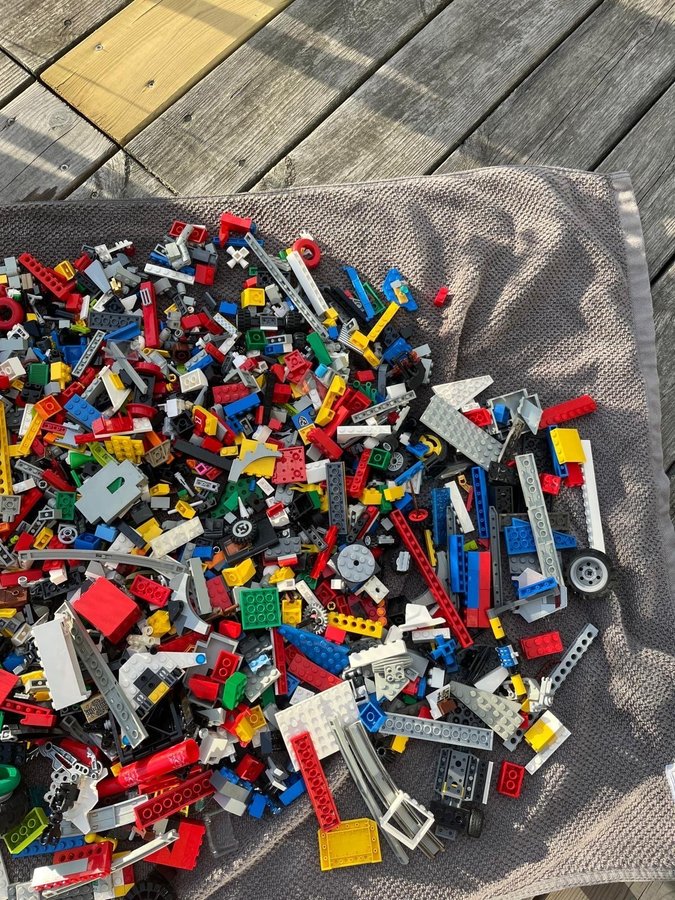Lego blandade bitar cirka 5kg | Köp på Tradera (734428344)