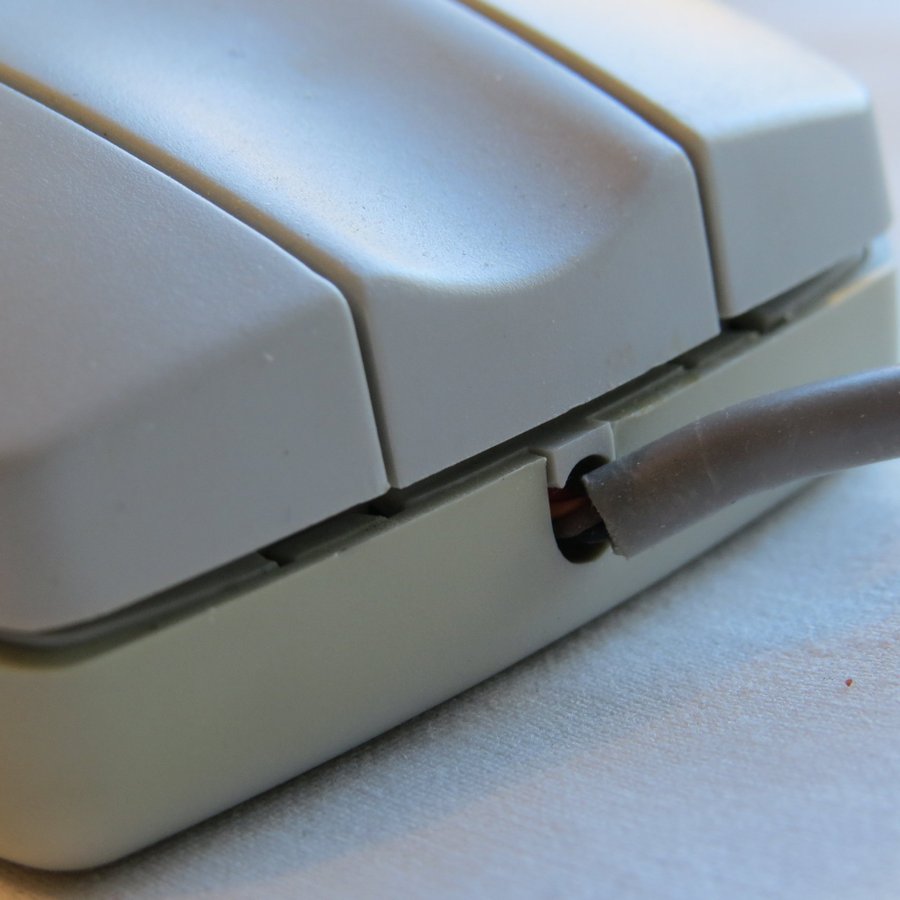 Mus Retro Vintage med 9-pin kontakt | Köp på Tradera (715526409)