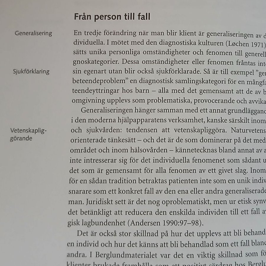 Mellan makt och hjälp av Greta Marie Skau | Köp på Tradera (711931926)