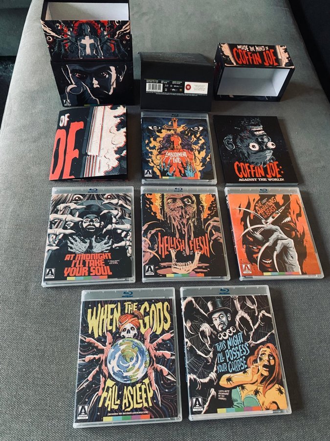 Se produkter som liknar Inside the Mind of Coffin Joe.. på Tradera ...